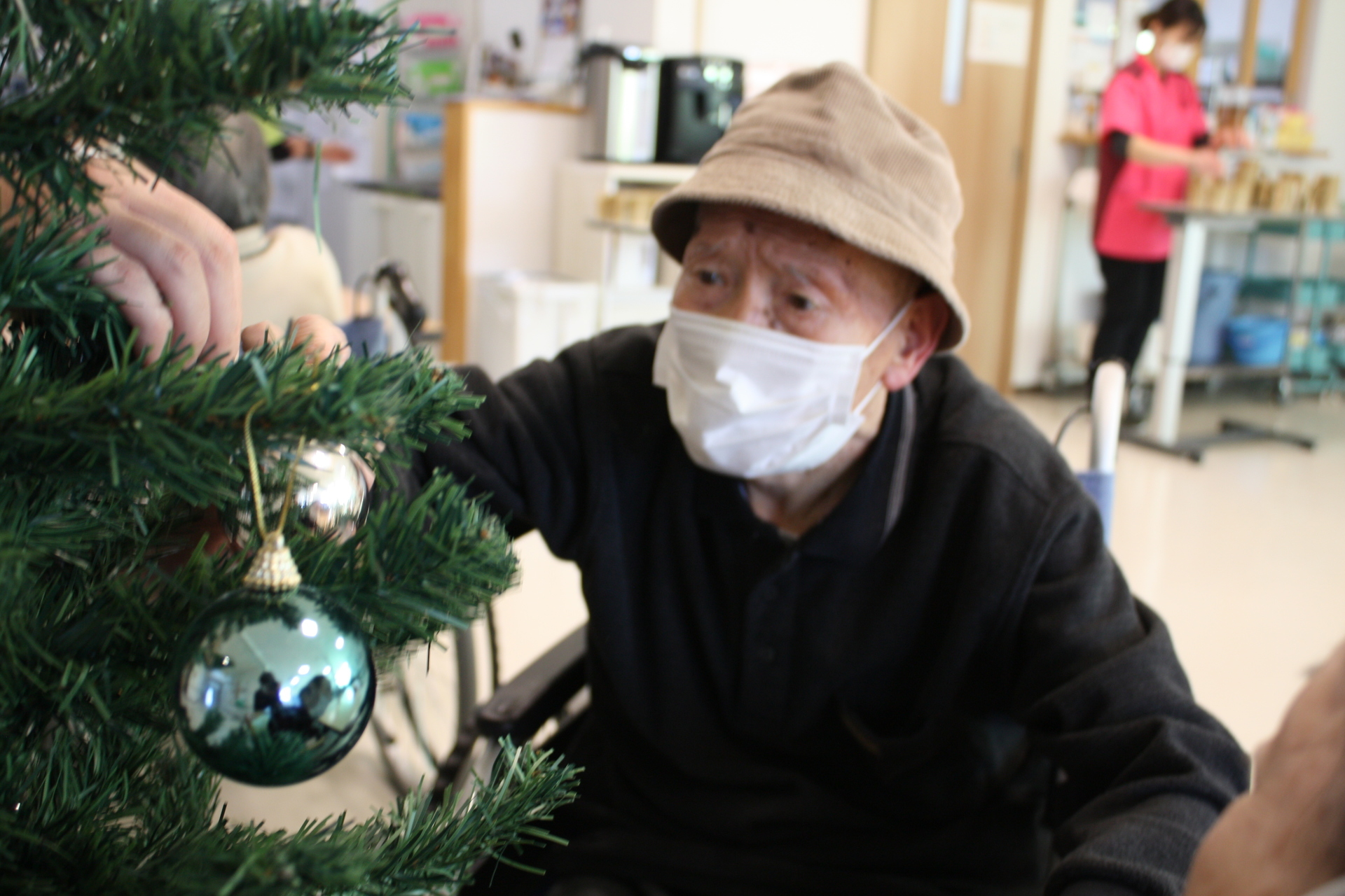 クリスマスツリー: ショートステイ好摩びより